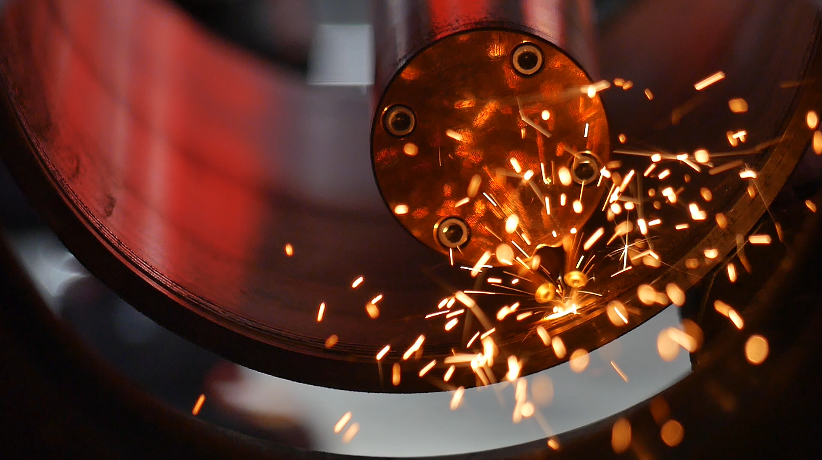 Laser hardening, cladding, additive manufacturing | ALOtec Dresden