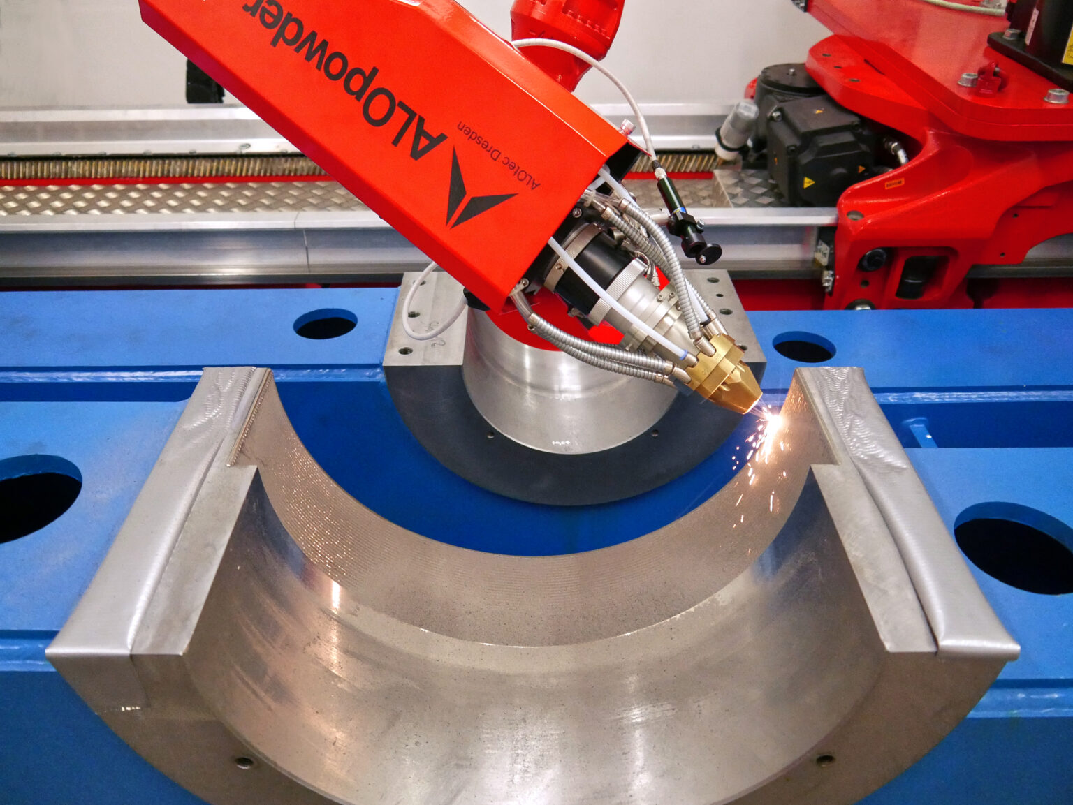 System engineering for hybrid laser systems | ALOtec Dresden GmbH